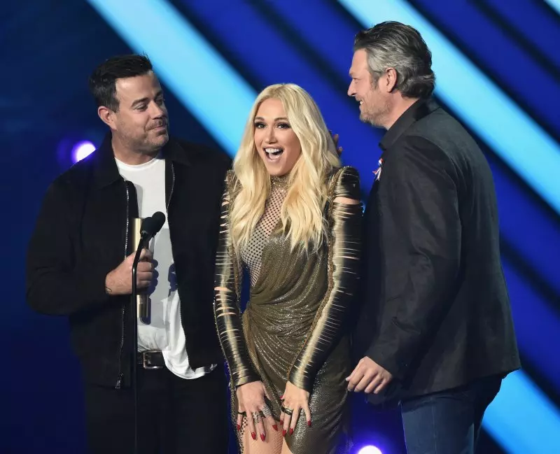 Gwen Stefani Blake Shelton Peoples Choice Awards