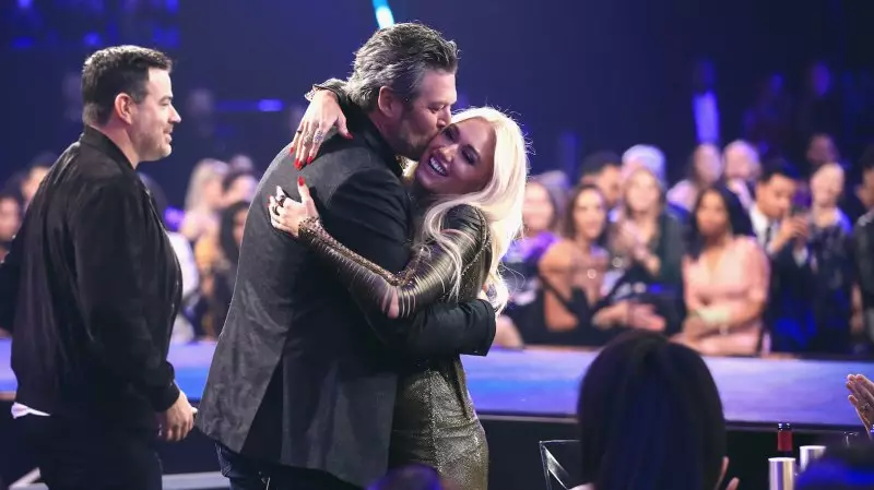 Gwen Stefani Blake Shelton Peoples Choice Awards