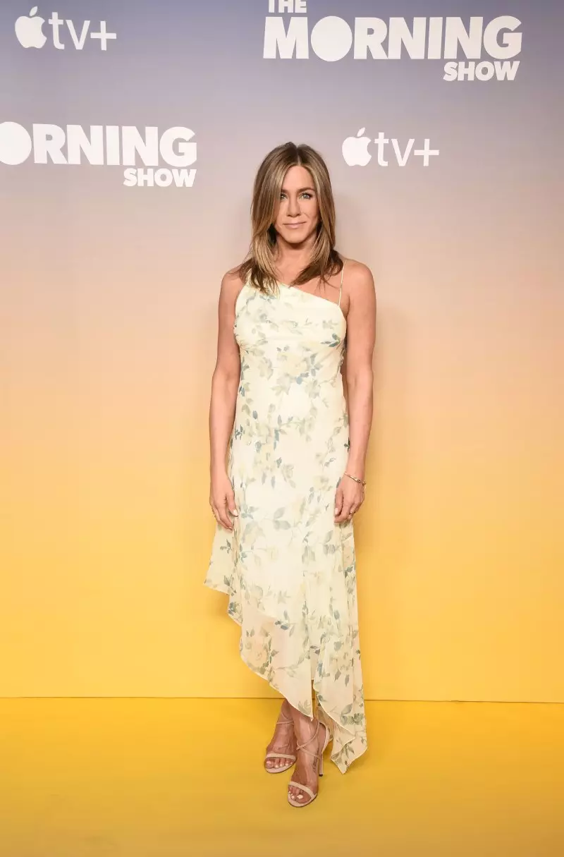 Skrivnosti diete Jennifer Aniston: 'Osnovna' in zdrava hrana, ki jo poje v enem dnevu, da ostane tako fit