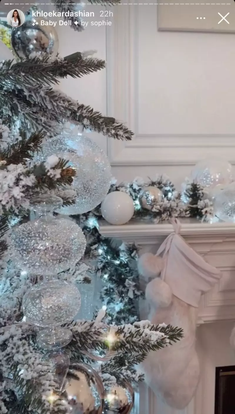 khloe-kardashian-karácsonyi-dekorációk-2020-ig