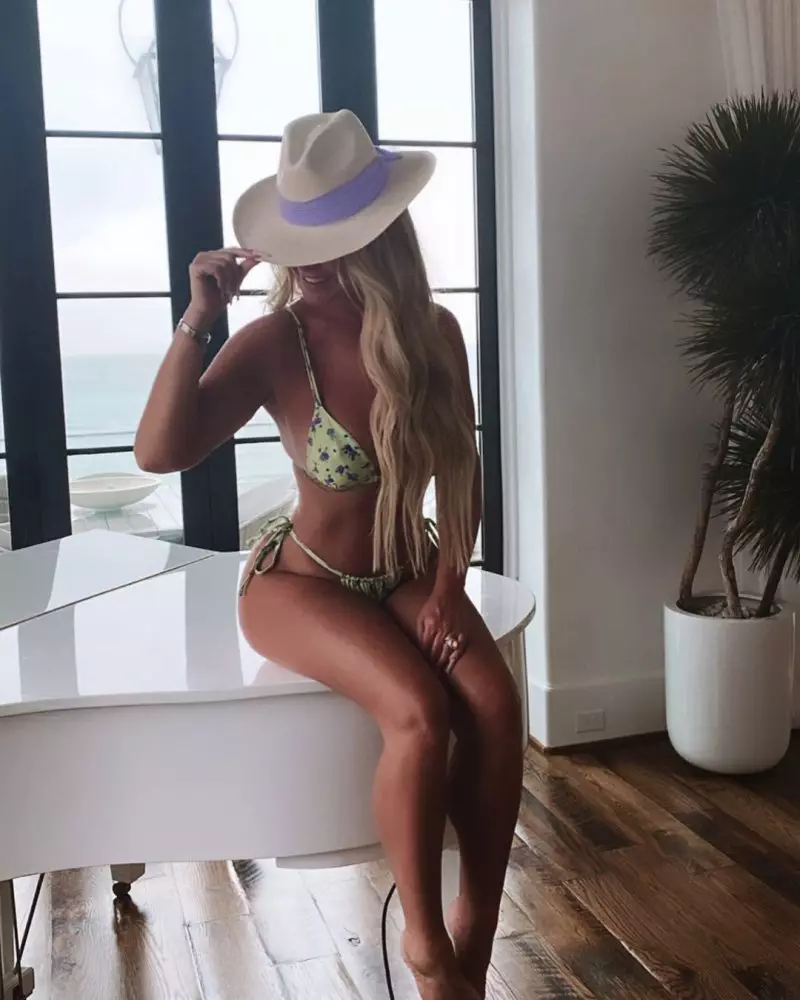 Kim Zolciak-Biermann Hondartzako Gorputza