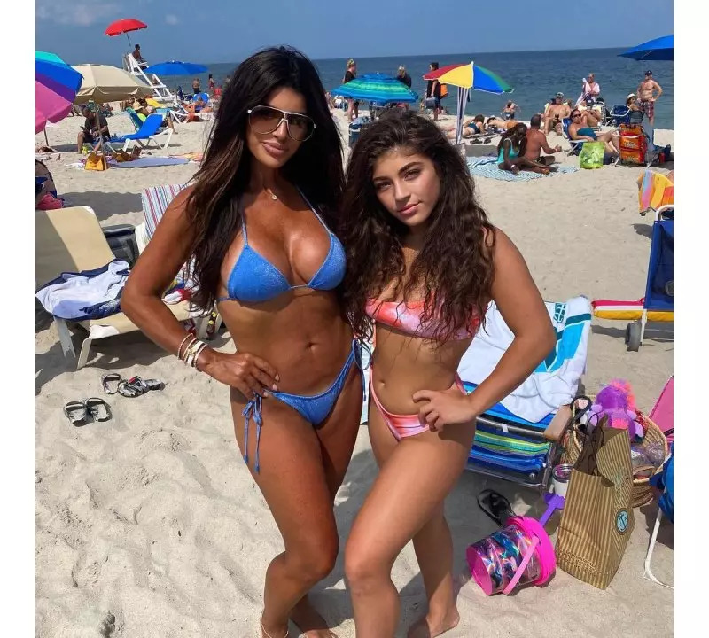 Teresa Giudice-stranden 6