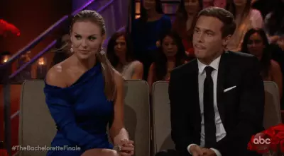 Bachelorette Peter Weber e Hannah Brown após a rosa final