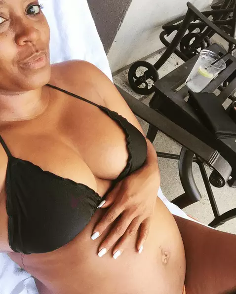 Keshia kavallier pulliam bare baby bump