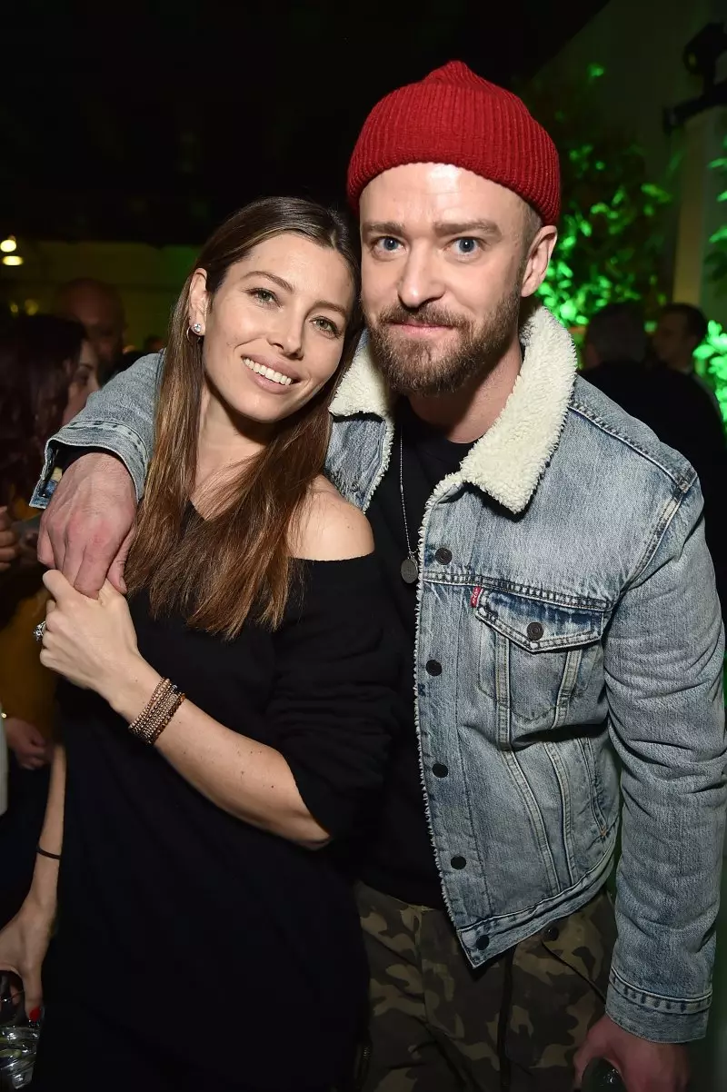 ustin Timberlake bergambar dengan isteri Jessica Biel