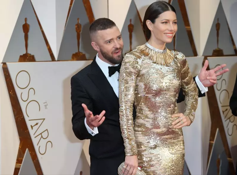 ustin Timberlake bergambar dengan isteri Jessica Biel