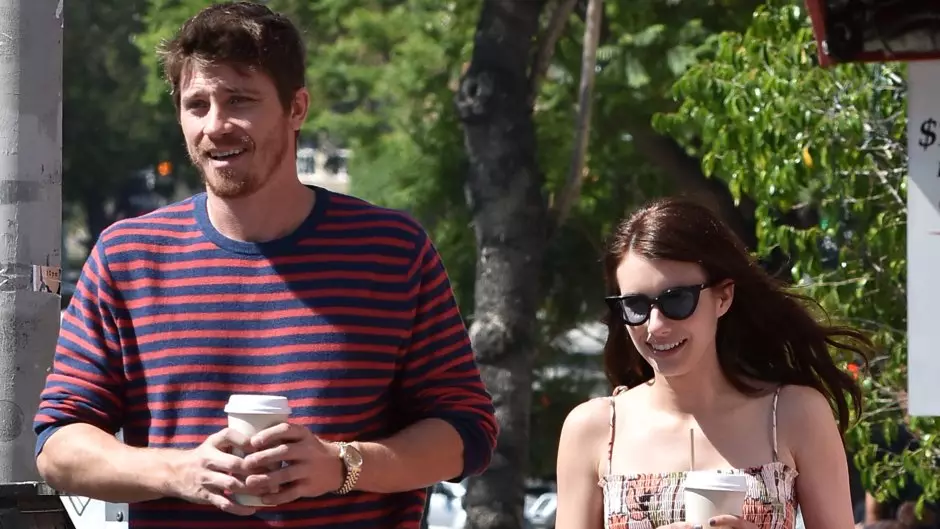 Uyab ni Emma Roberts nga si Garrett Hedlund