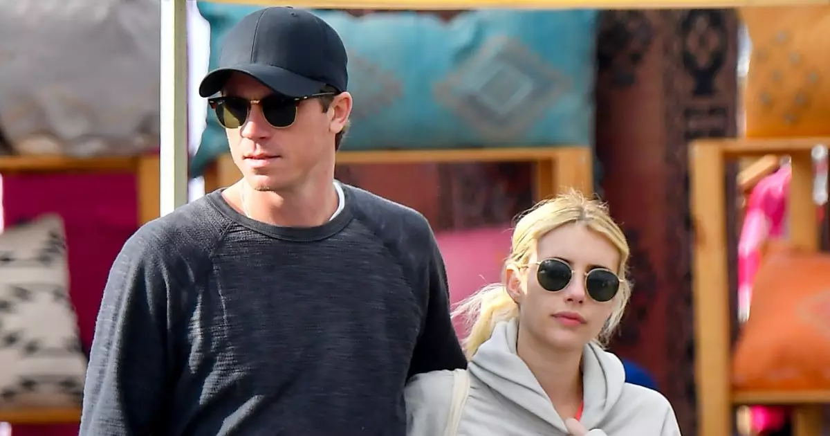 Emma Roberts, Garrett Hedlund L.A. Bölünmüş Söylentiler Arasında Satılık Ev