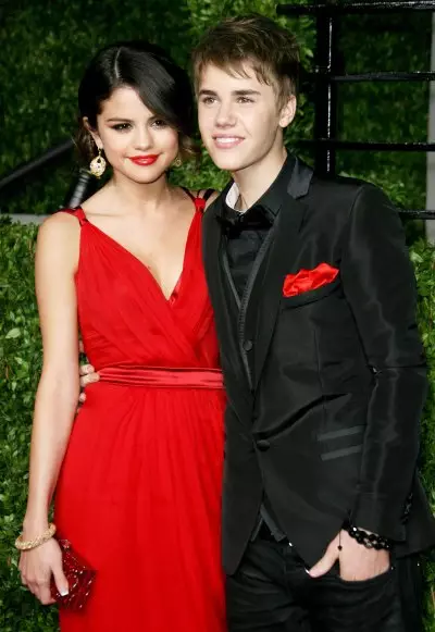 Justin Bieber လမ်းခွဲအပြီးမှာ Selena Gomez က မင်းကိုချစ်ဖို့ ဆုံးရှုံးသွားပြီလို့ ရေးခဲ့ပါတယ်။