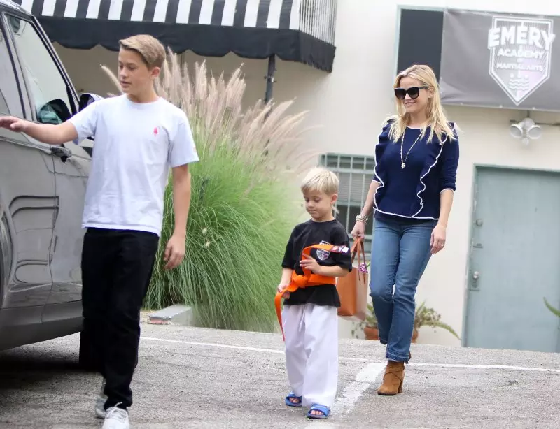 Reese Witherspoon, o filho Deacon de Ryan Phillippe hoje: fotos 3