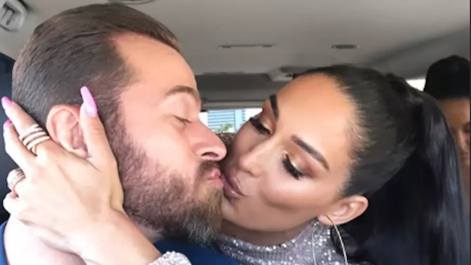 nikki-bella-kisses-bf-pre-tca