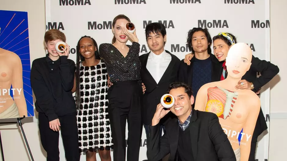 Angelina Jolie e i bambini partecipano alla serata di apertura di Moma's Doc Fortnight