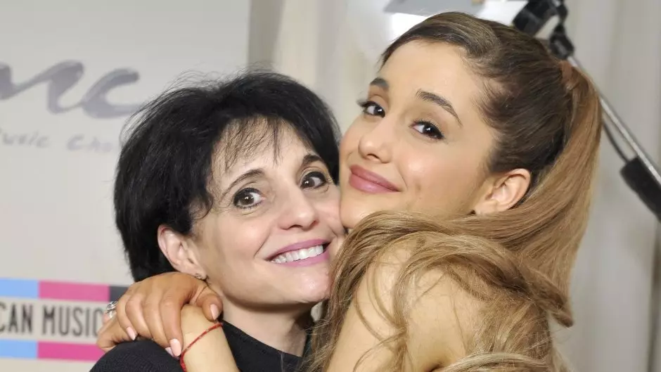 ariana grande mam a dad joan grande