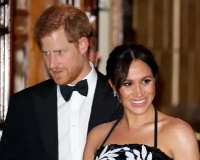 Princ Harry, Meghan Markle, S úsměvem