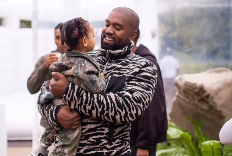 Sætustu myndir Kanye West með Kids North, Saint, Chicago og Sálmi 6