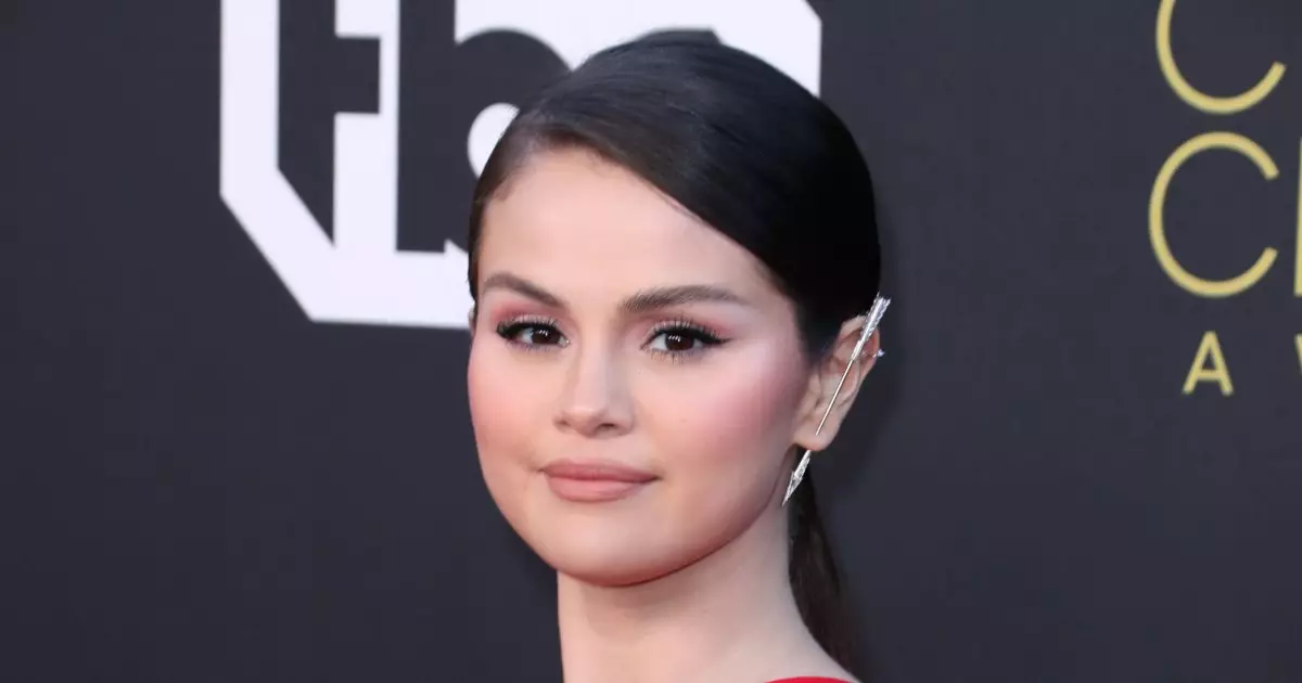 Heeft Selena Gomez plastische chirurgie gekregen? Inside geruchten