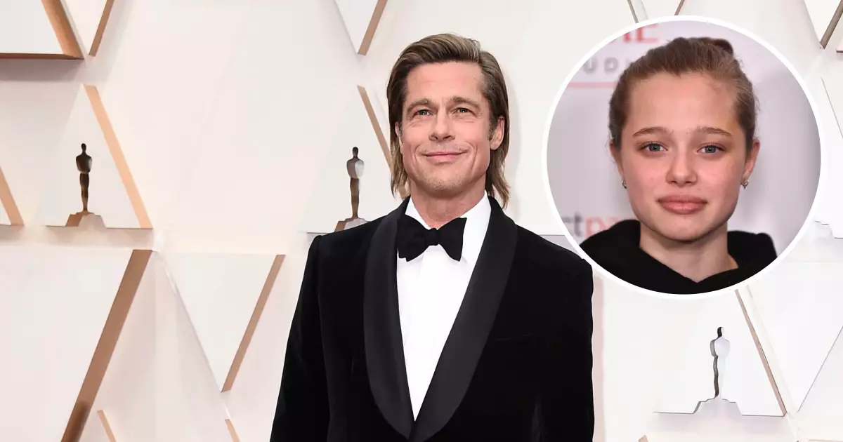 Brad Pitt is 'zeer ontroerd' Shiloh Jolie-Pitt 'wil meer een relatie'