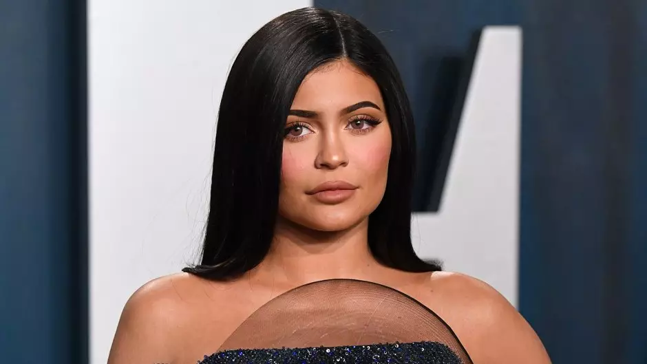 Kylie Jenner debunks gerugte dat sy reeds geboorte geskenk het aan baba nr. 2