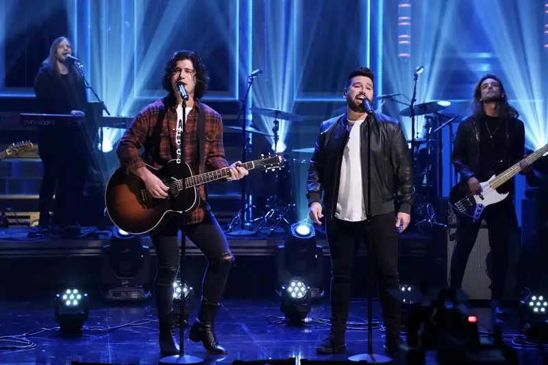 Dan en Shay 2019 Grammy prestaasjes