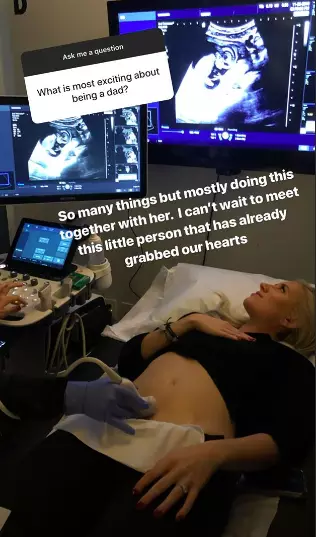 Ārijs Lujendiks (Arie Luyendyk Jr. Lauren Burnham) saņem ultraskaņu