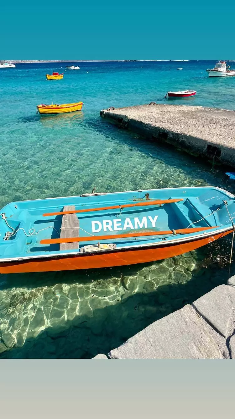 Summer Lovin'! Хейлі Бібер поділилася "мрійливими" фотографіями з відпустки в Греції з чоловіком Джастіном