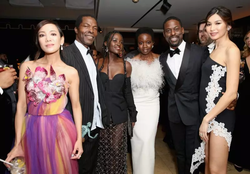 Fiona Xie, Isaach de Bankolé, Lupita Nyong'o, Danai Gurira, Sterling K. Brown in Gemma Chan Po zabavi po podelitvi nagrad Netflix 2019 SAG