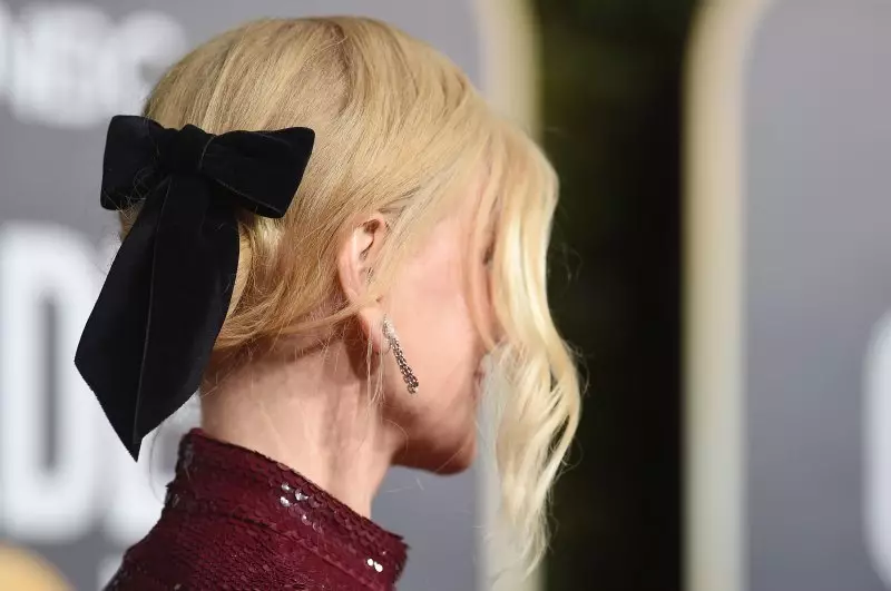 Nicole Kidman pruwa tal-bellus iswed fil-globi tad-deheb tal-2019