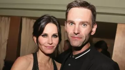 courteney cox u għarus