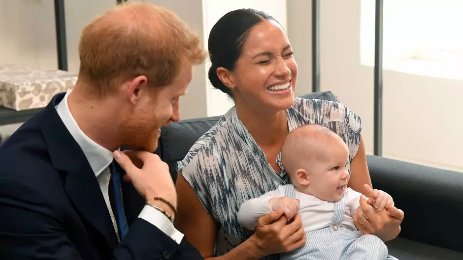 Príncipe Harry con Meghan Markle y Baby Archie