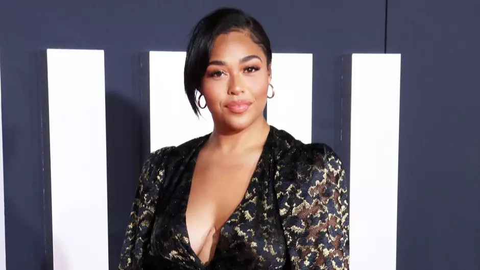 UJordyn Woods Uncike Izihlobo Zakhe Ngezikhathi Ezinzima