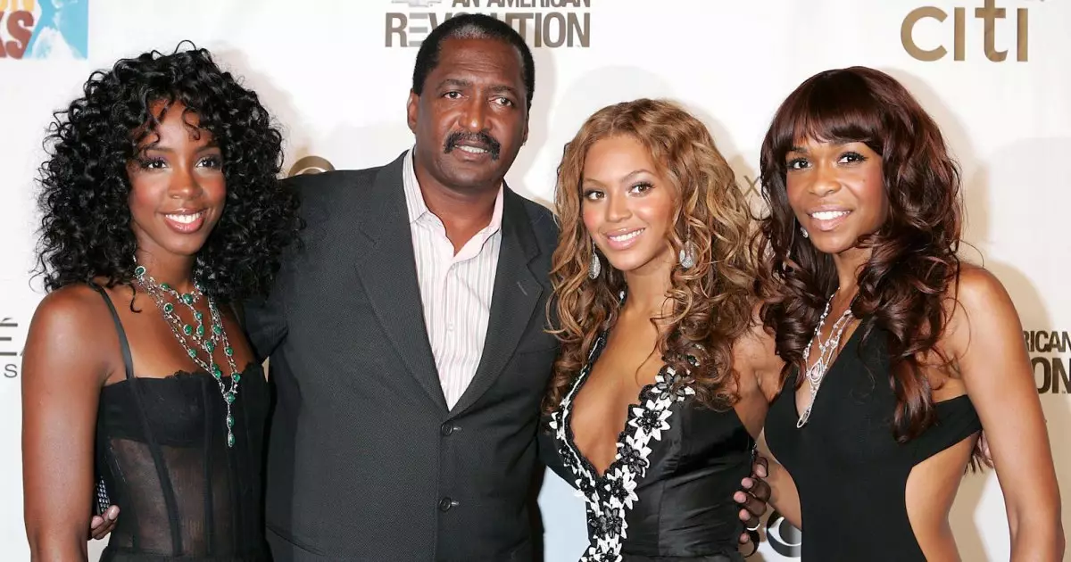 A ga-enwe nnọkọ ụmụaka nke akara aka? Mathew Knowles tụrụ aro