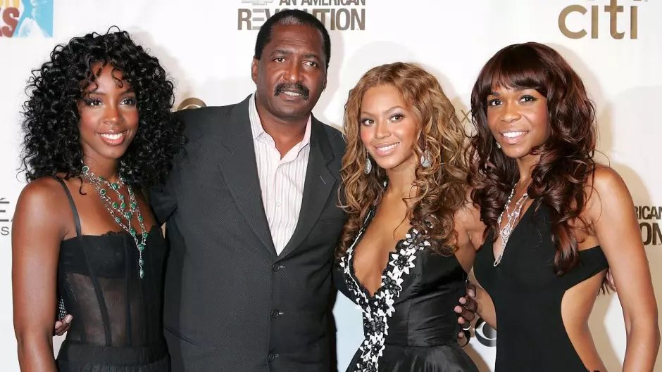 Destinys Child iyo Mathew Knowles - Kelly Rowland, Mathew Knowles, Beyonce Knowles iyo Michelle Williams