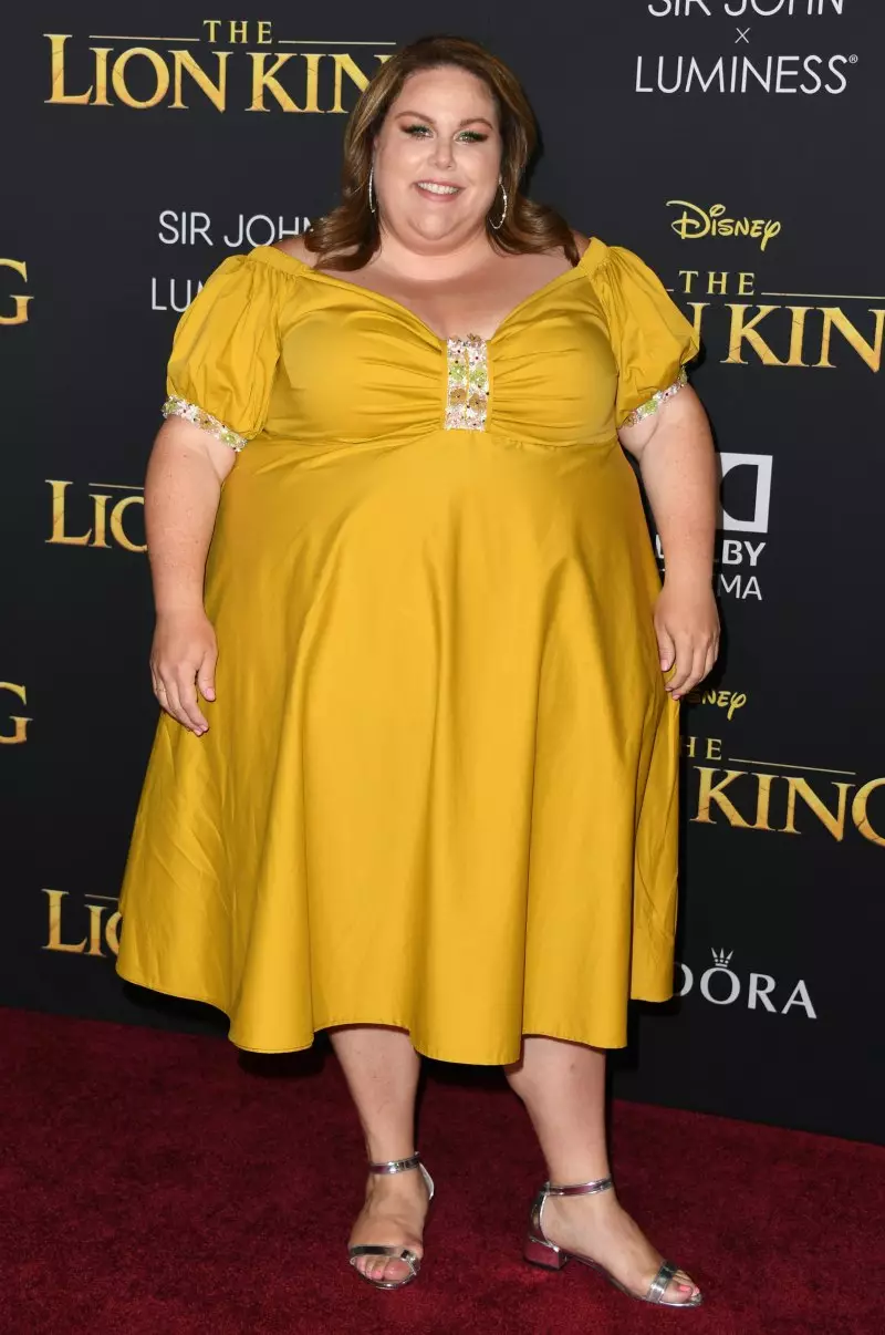 Chrissy Metz पहेंलो पोशाक शेर राजा प्रीमियर