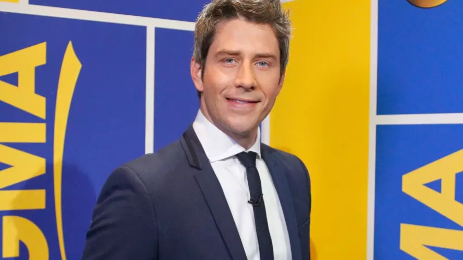 Ο Arie luyendyk jr χαλάει την εργένικη σεζόν