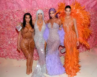 Kim Kardashian Jennifer Lopez Kendall Jenner Kylie Jenner 2019 Met Gala'da