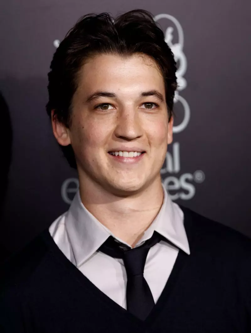 ער האט די קוקן! זען די טראַנספאָרמאַציע פון Miles Teller איבער די יאָרן: פאָטאָס דעמאָלט און איצט