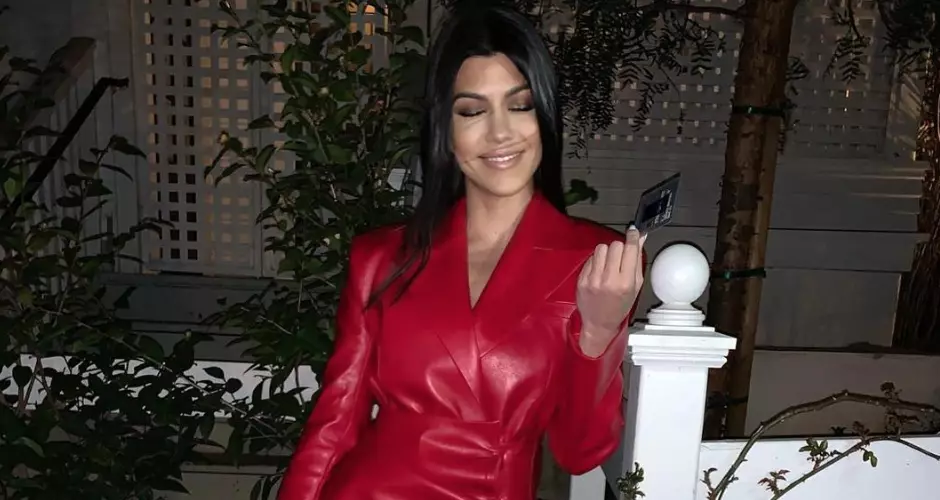 Kourtney Kardashian Younes Bendjima ig Commentaire