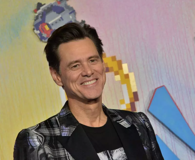 Kintana misaona an'i Bob Saget nanome voninahitra an'i Jim Carrey