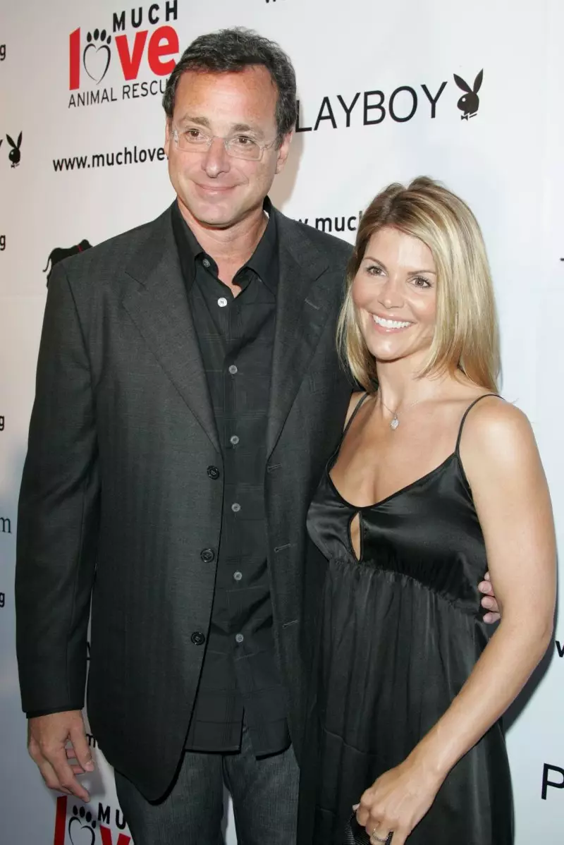 Celebrities React Bob Saget Tuag Lori Loughlin