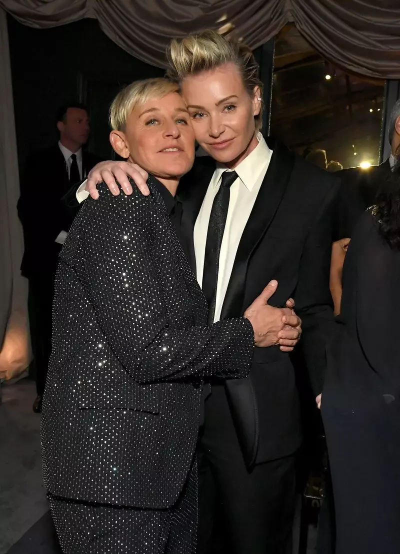 Ellen DeGeneres ۋە Portia de Rossi Netflix يىغىلىشتىن كېيىن ئالتۇن شار ، ئىچىدە ، لوس ئانژېلېس ، ئامېرىكا - 05-يانۋار