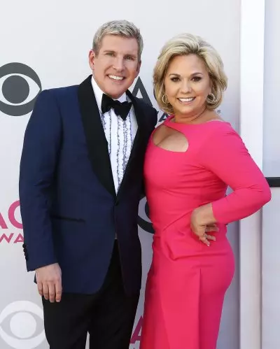 ¿Quién es el primer marido de Julie Chrisley, Kenneth Wayne Childress?