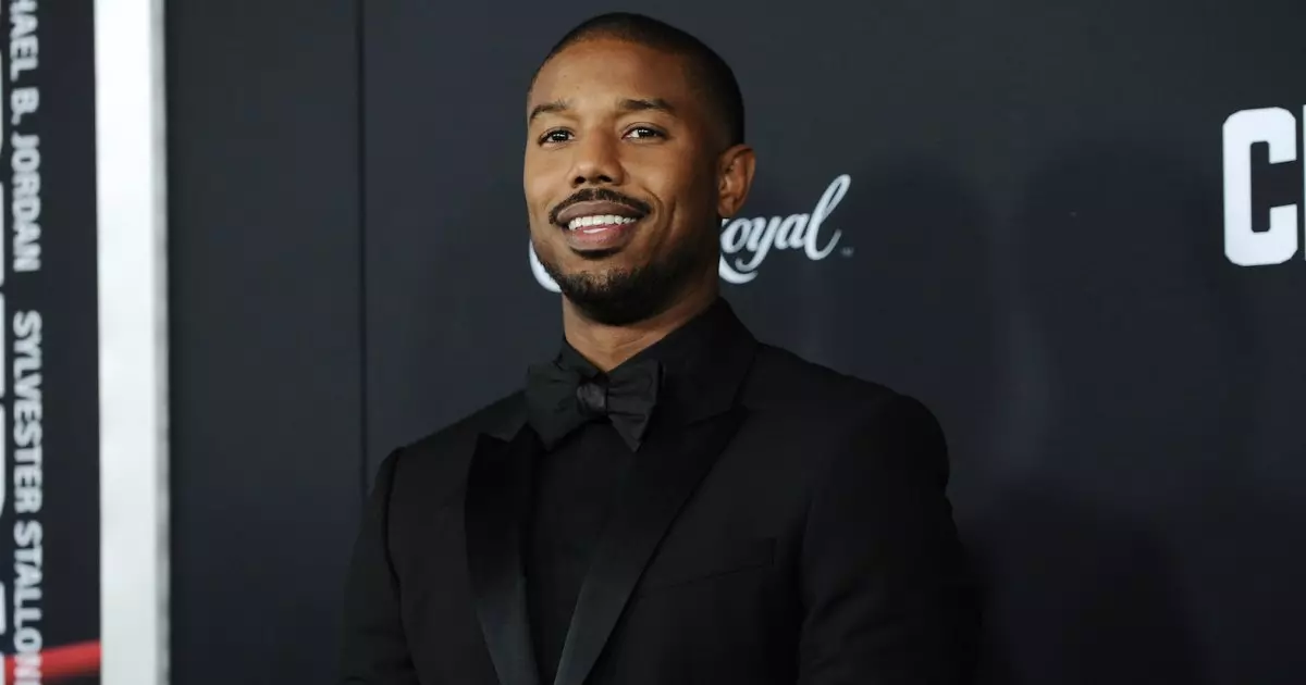 Michael B. Jordan het al voorheen by aanhangers se DM's ingeskuif en ons bloos