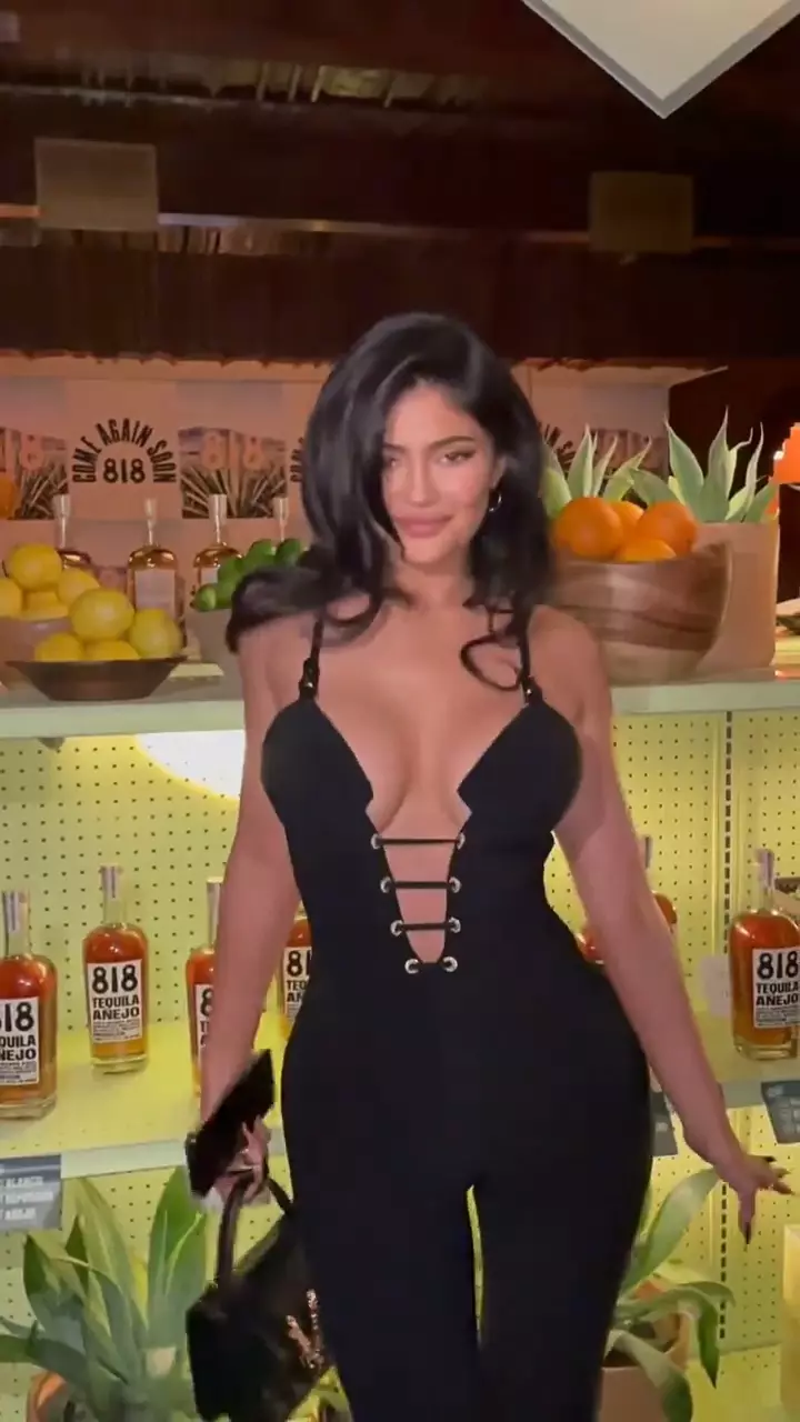 Di jero Pesta Peluncuran Tequila 818 Star-studded Kendall Jenner di Craig's