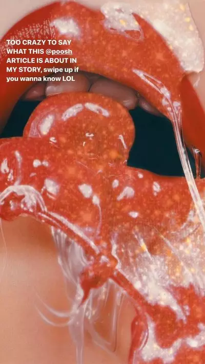 Кортни Кардашян Травис Баркер романс ортасында жыныстық қатынасқа қатысты «кеңестермен» бөлісті