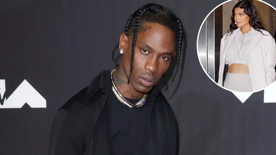 Travis Scott Jmur Solo 2021 MTV VMAs Tapit Aħmar fost Kylie Jenner Tqala