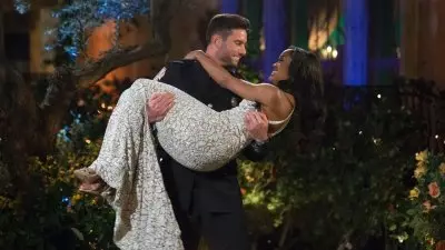 bachelorette-coming-to-hulu