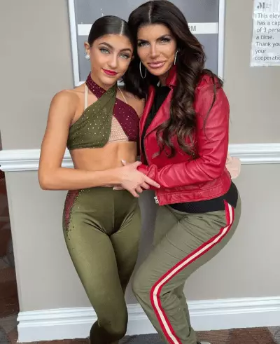 Teresa Giudice a'i merch sy'n edrych yn debyg, Audriana