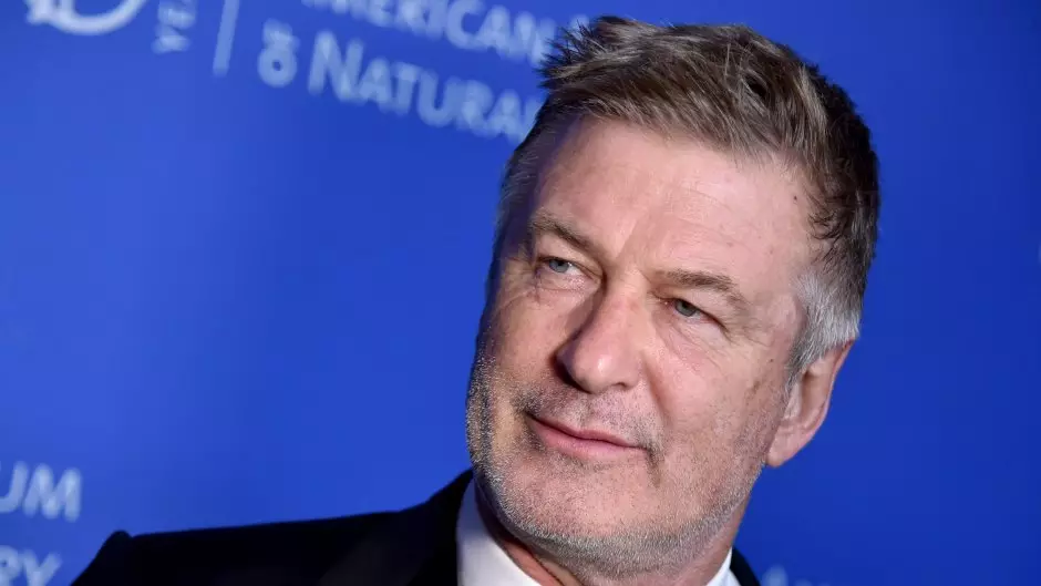 Alec Baldwin's Staggering Net Worth sitere na ndepụta ogologo ihe nkiri na ọrụ TV