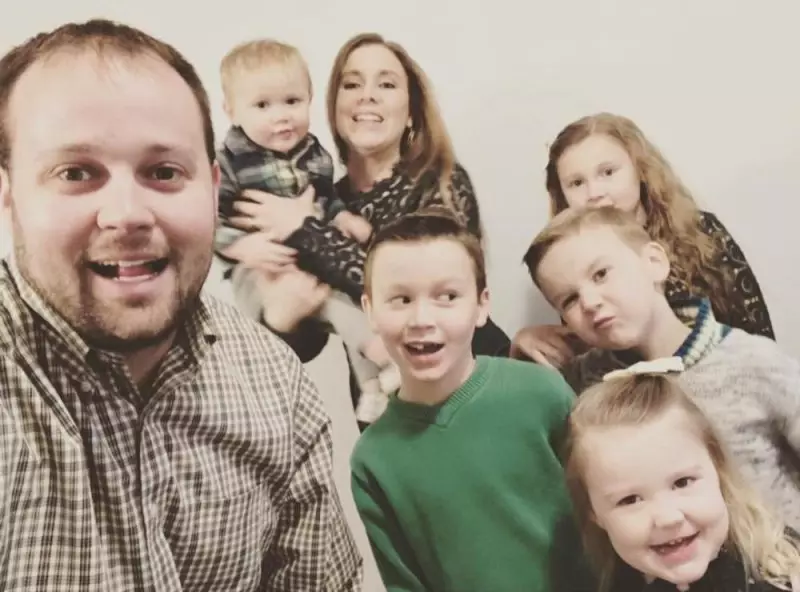 ¿Está-Anna-Keller-embarazada-Anna-y-Josh-Duggars-Family