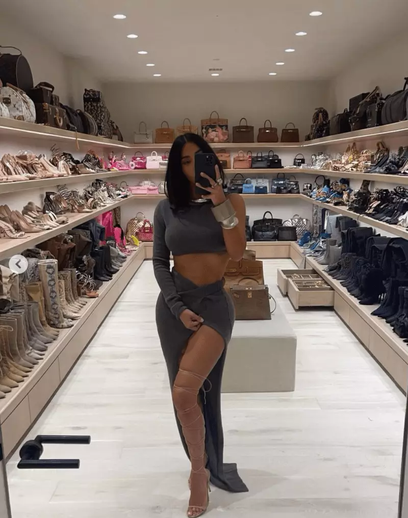 Roupeiro de acessórios de Kim Kardashian